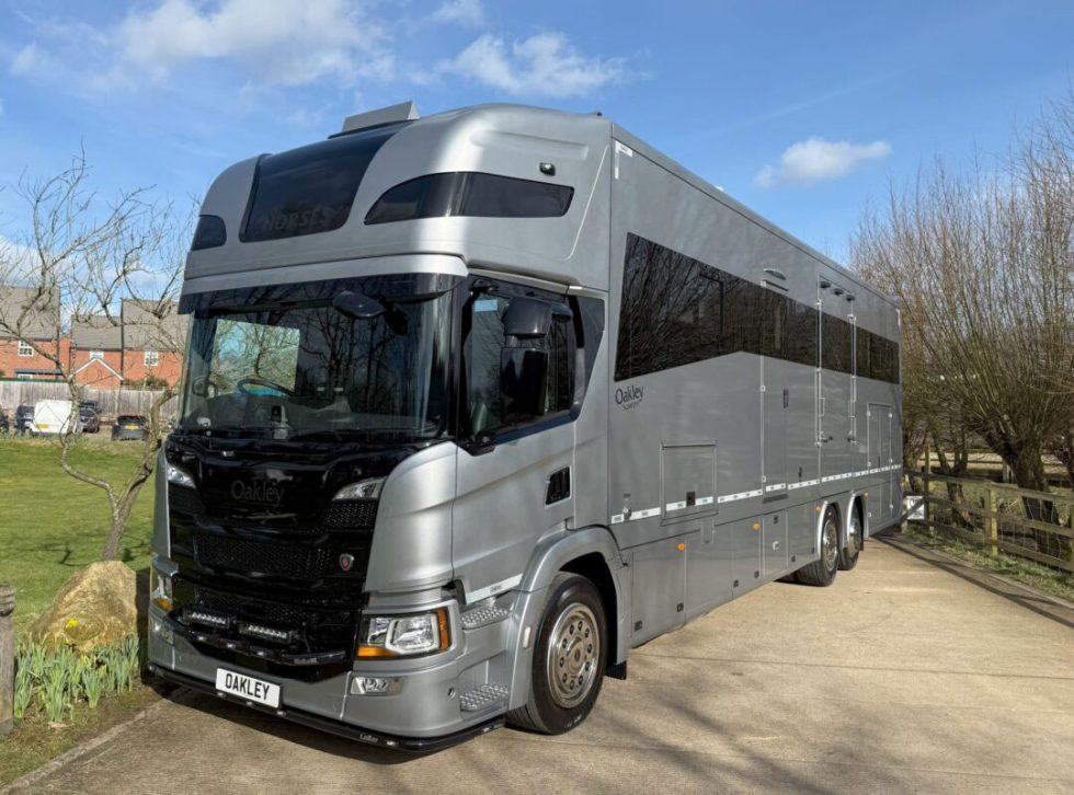 Oakley 2026 Oakley SuperPro | Hunter Horse Boxes